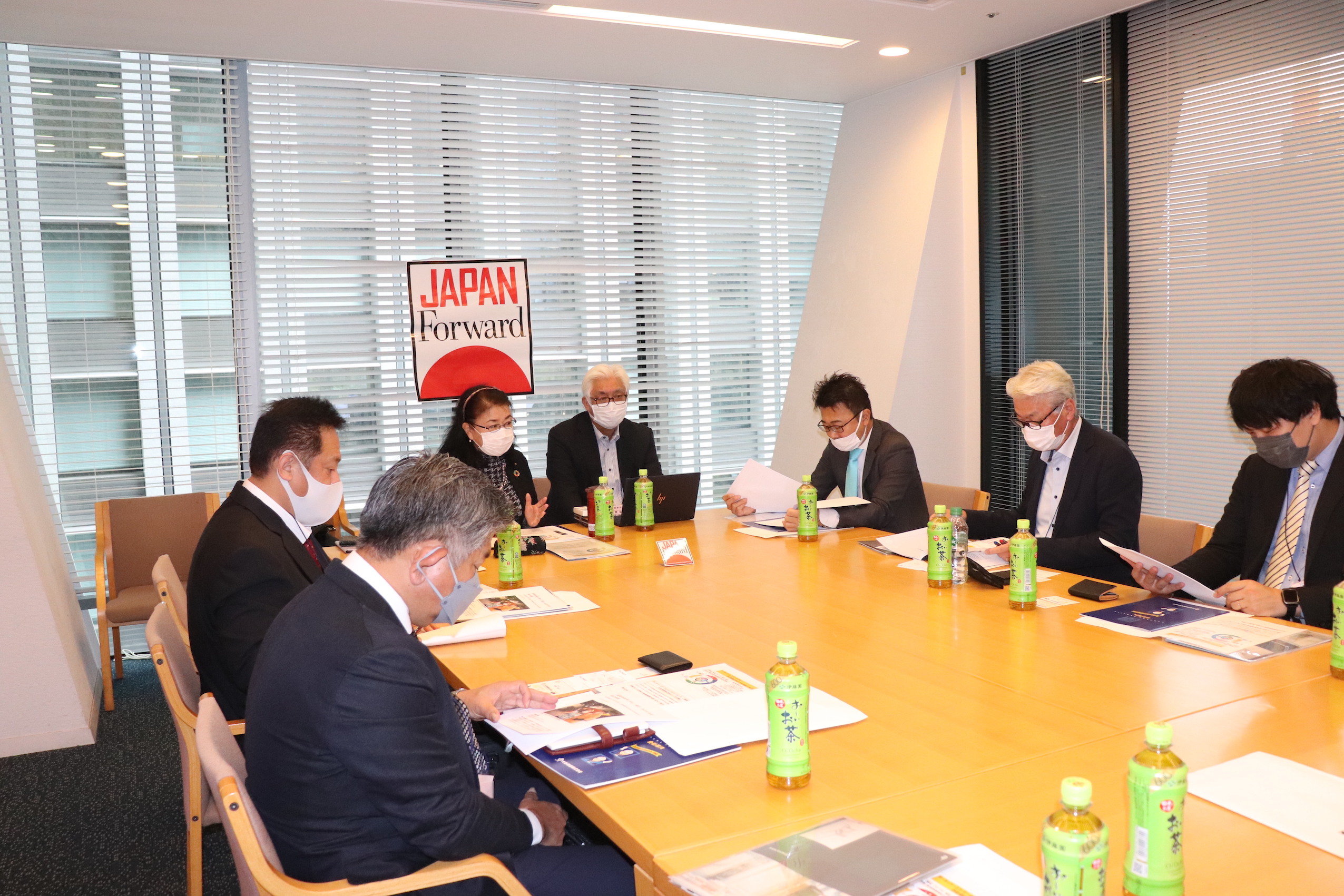 J2E Supporters Gather at New 'Re:Born' Event to Share Ideas and Experiences » Japan 2 Earth