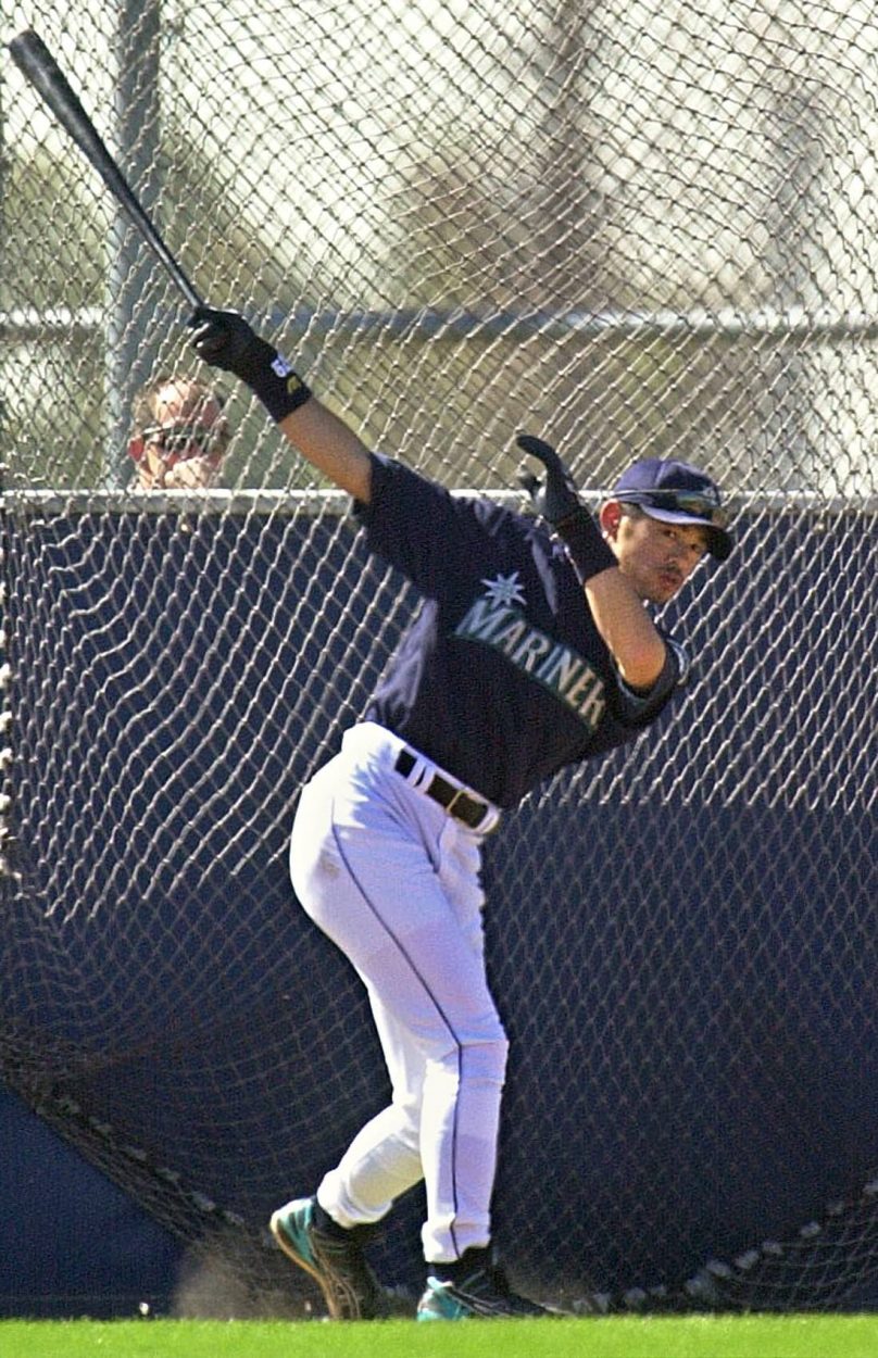 [JAPAN SPORTS NOTEBOOK] All-time great Ichiro Suzuki Enters Mariners ...