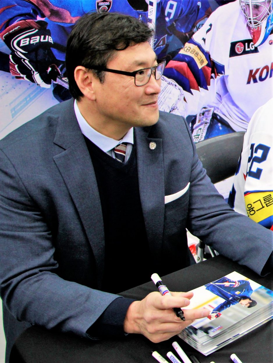 Anyang Halla Make Winning Return to Asia League Ice Hockey | SportsLook