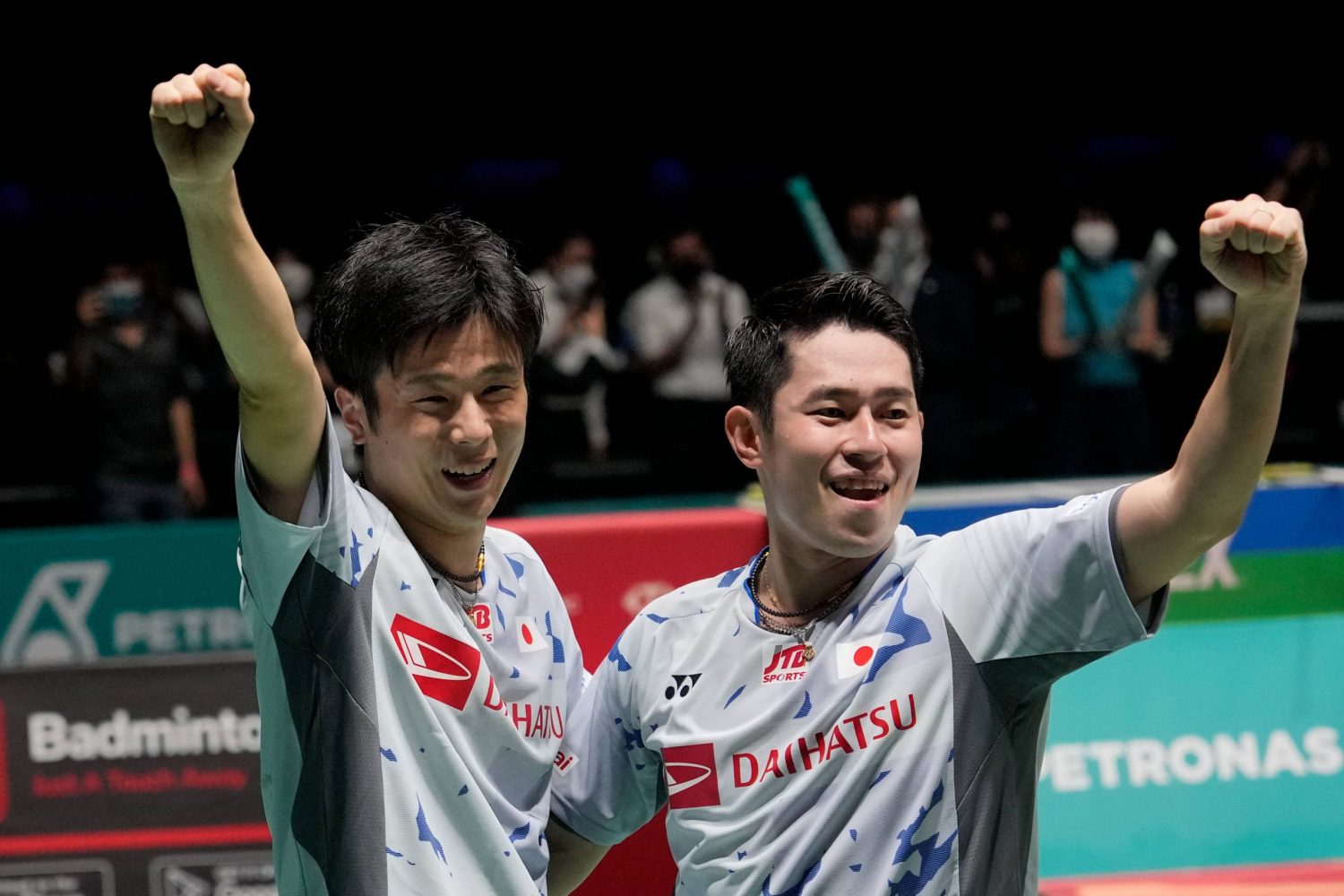 [ODDS and EVENS] Takuro Hoki and Yugo Kobayashi Soar to New Heights in ...