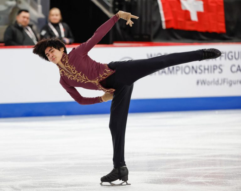 [ICE TIME] Talented Skater Naoki Rossi Inspired by Visit to His ...