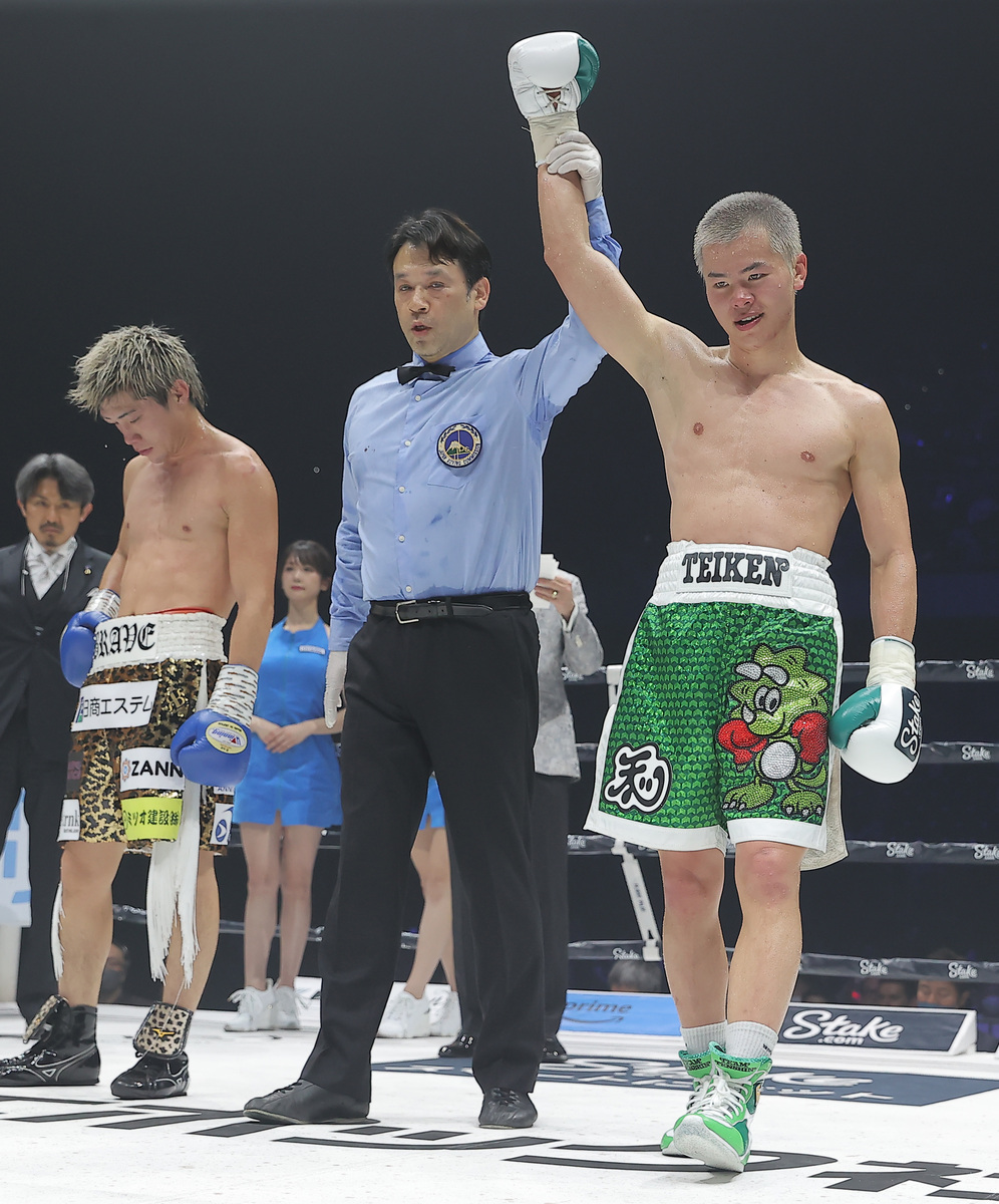 [ODDS and EVENS] Tenshin Nasukawa Showcases Range of Skills in Pro ...