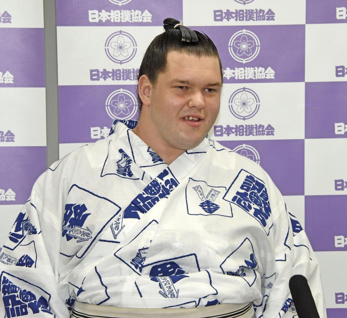 Ukraine's First Pro Sumo Wrestler Aiming for Impressive Debut in the ...