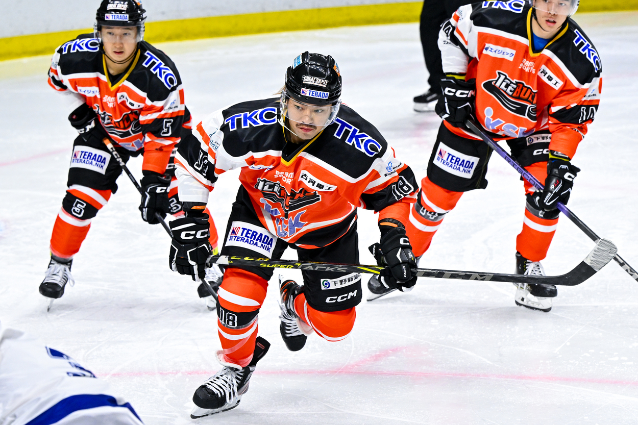 Makuru Furuhashi Aiming to Power Nikko Ice Bucks to the Top of Asia League | SportsLook