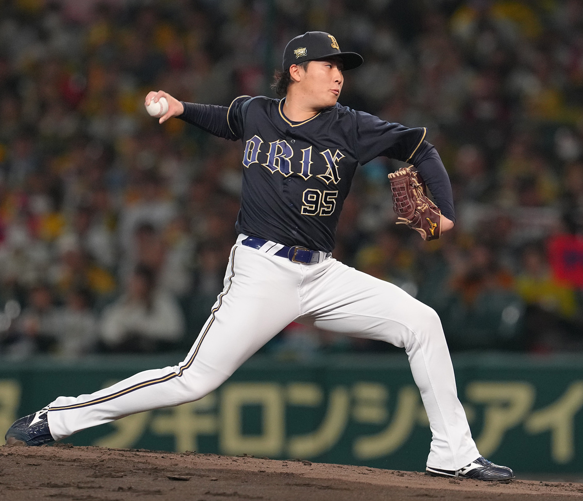 Yuma Mune Breaks Out of Japan Series Slump to Lead Orix Past Hanshin in ...