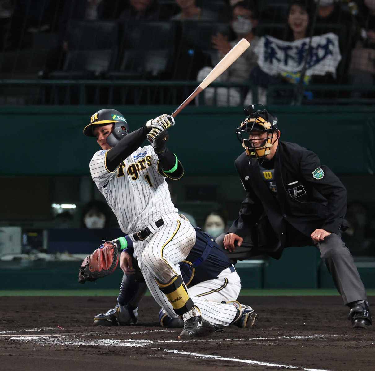 Yuma Mune Breaks Out of Japan Series Slump to Lead Orix Past Hanshin in ...