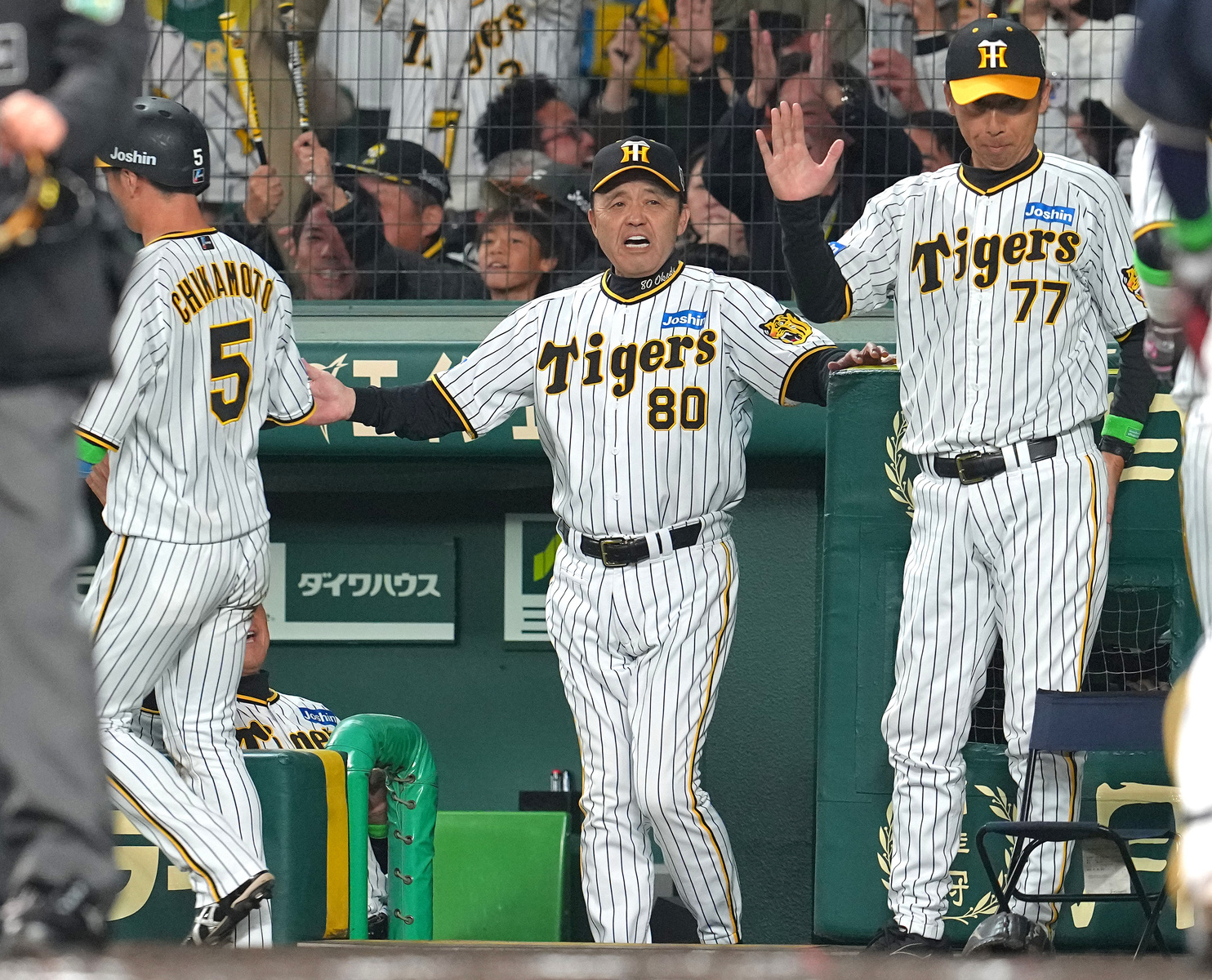 Yuma Mune Breaks Out of Japan Series Slump to Lead Orix Past Hanshin in ...