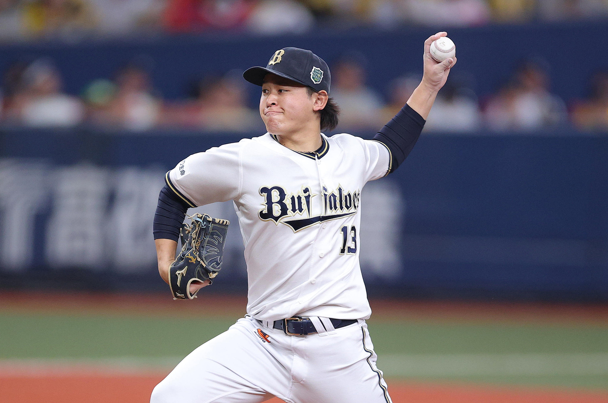 Buffaloes Whip Tigers in Game 2 of the Japan Series | SportsLook