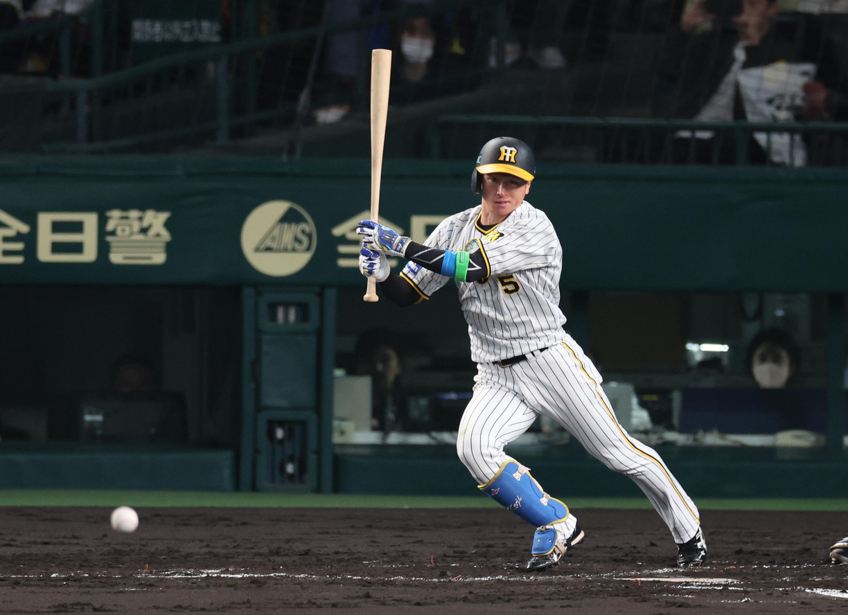Yusuke Oyama's Walk-Off Single Lifts Hanshin Over Orix in Game 4 of Japan Series | SportsLook