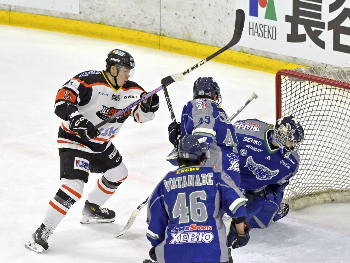 Nikko Defeats Tohoku in All-Japan Ice Hockey Championship Final ...