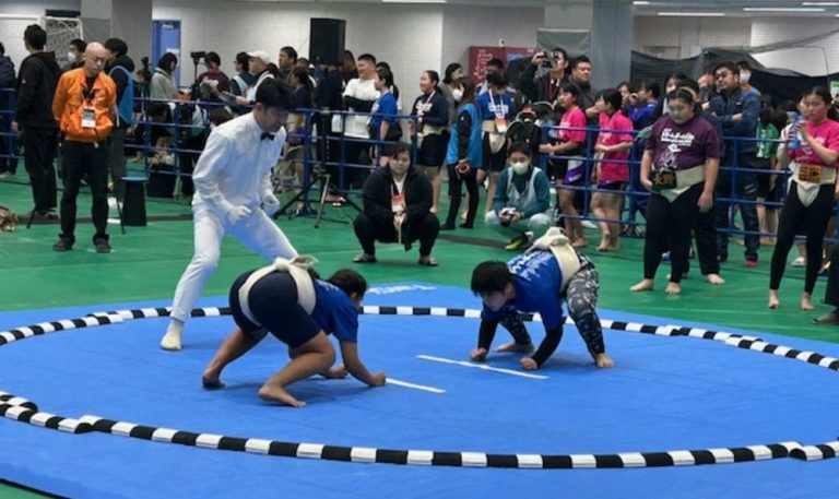 Shunned by the Pros, Female Sumo Wrestlers Find Japan's Ancient Sport ...