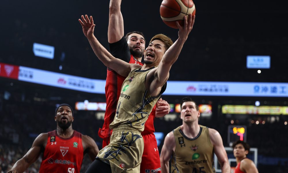 Rui Hachimura Makes a Solid Impact in His Lakers Debut | SportsLook