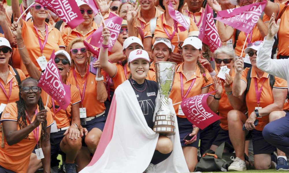 Stephanie Kyriacou | SportsLook