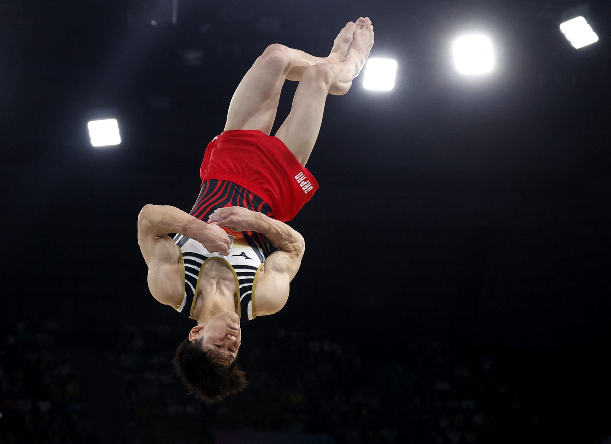Daiki Hashimoto Powers Japan to Gold in the Men's Gymnastics Team Final ...