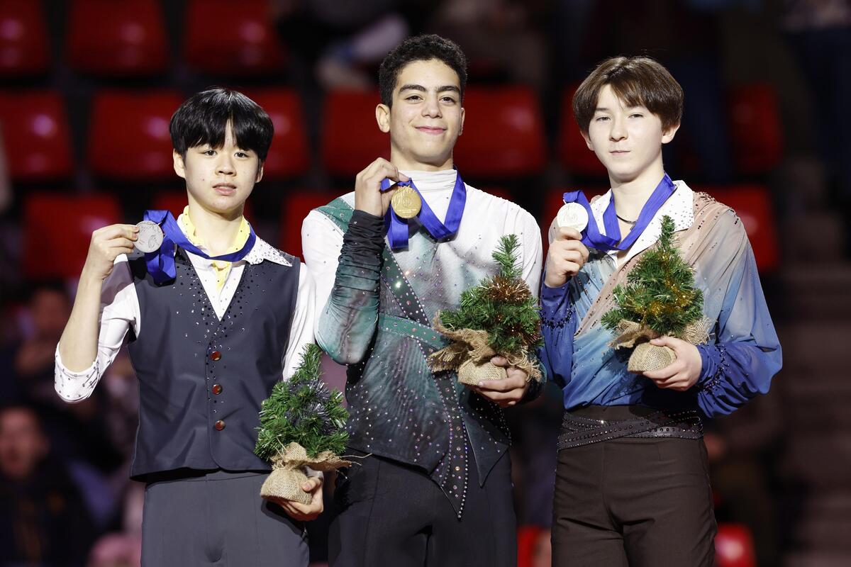 Ilia Malinin Defends Grand Prix Final Title; Yuma Kagiyama Finishes 2nd ...